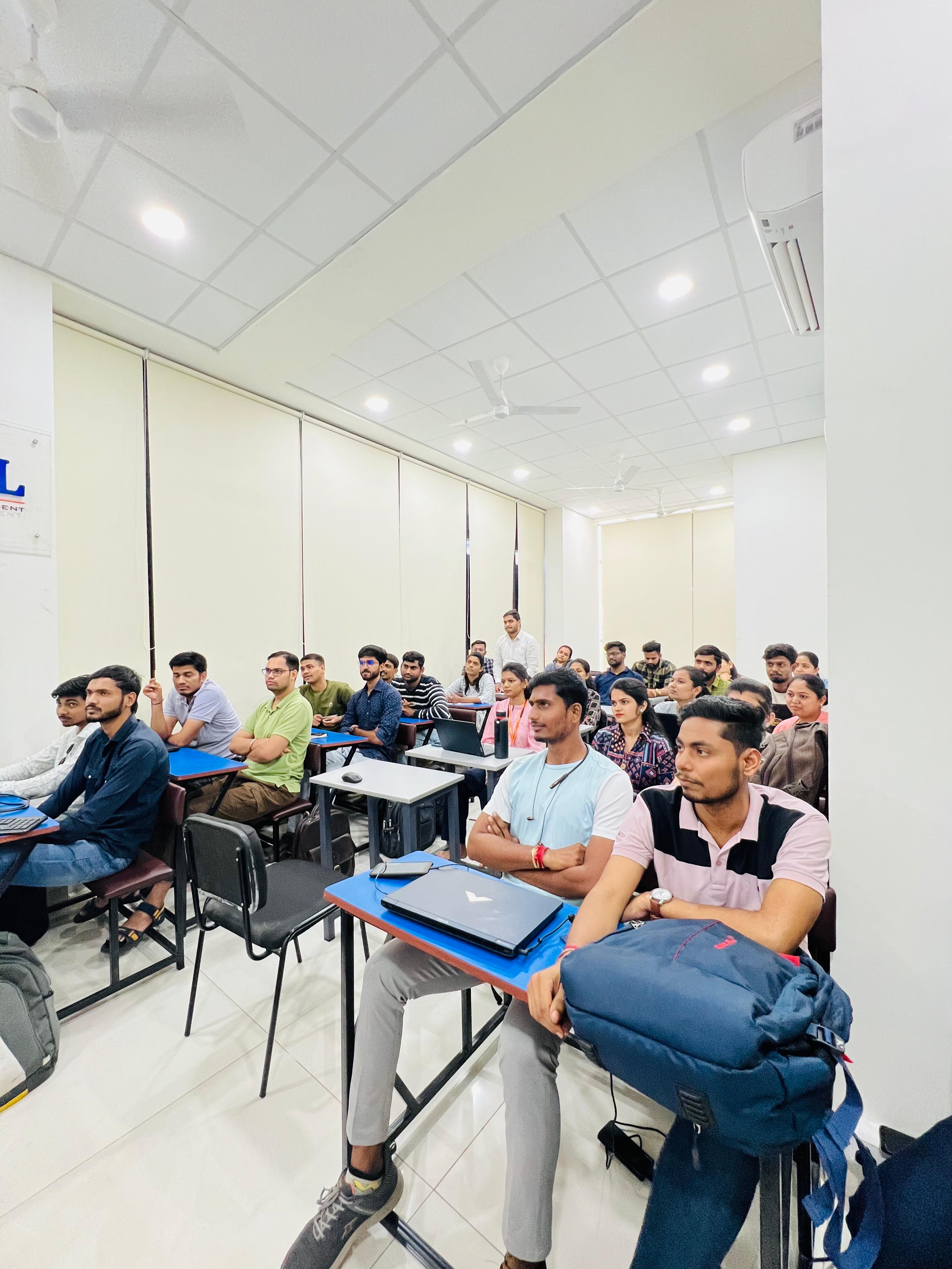 Finxl Business School (FBS) | Best Program by FINXL Business School